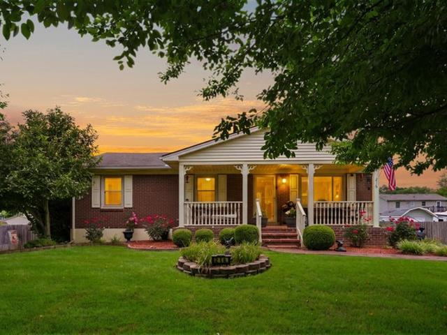 216 Robyn Dr, Winchester, KY 40391