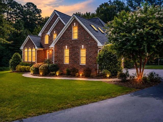 216 Rosemary Ct, Tappahannock, VA 22560