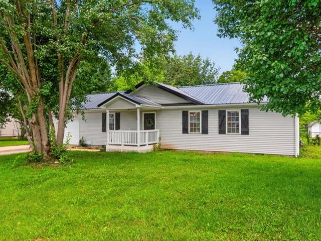 216 Raintree Cir, Stanford, KY 40484