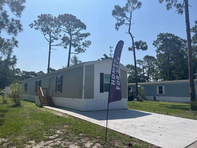 216 Redwood Dr Unit 285, Newport, NC 28570