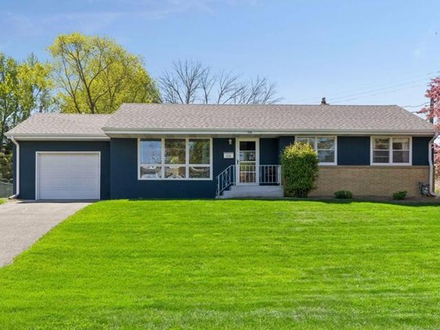 216 Reid Ln, South Saint Paul, MN 55075