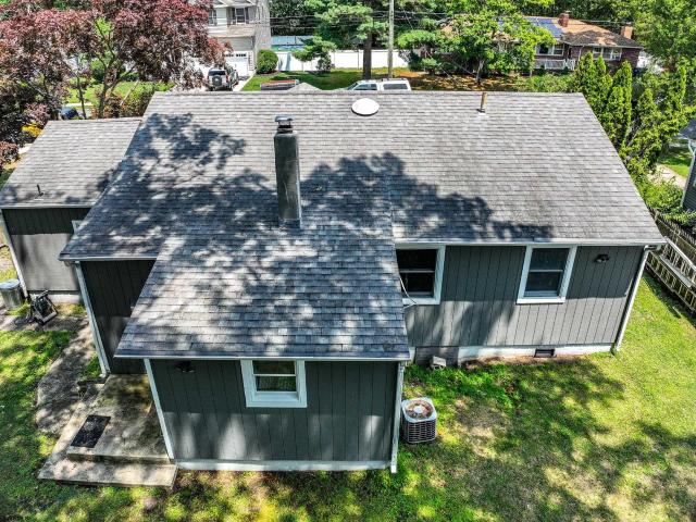 216 Ridgewood Dr