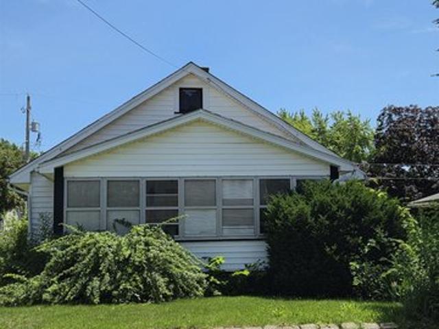 216 Ripper St, Pekin, IL 61564