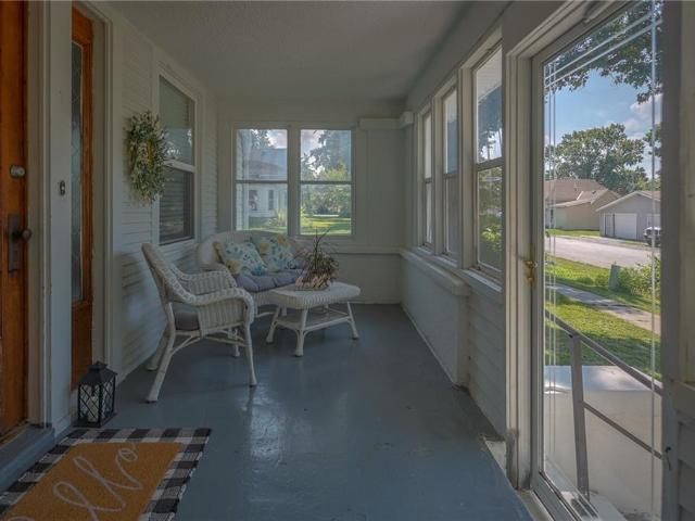216 W 4th Street