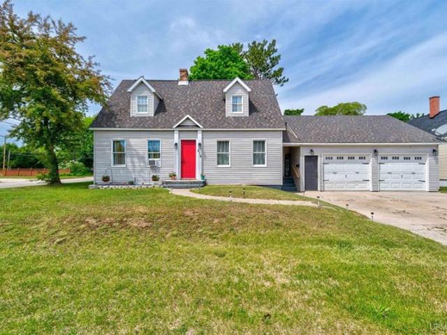 216 W Avenue B St, Newberry, MI 49868