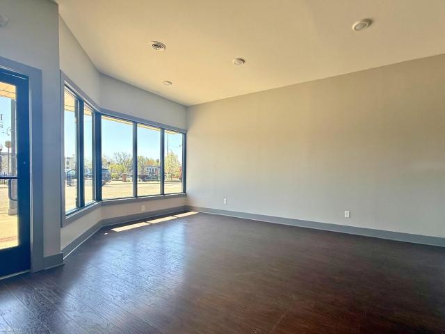 216 W Exchange Street