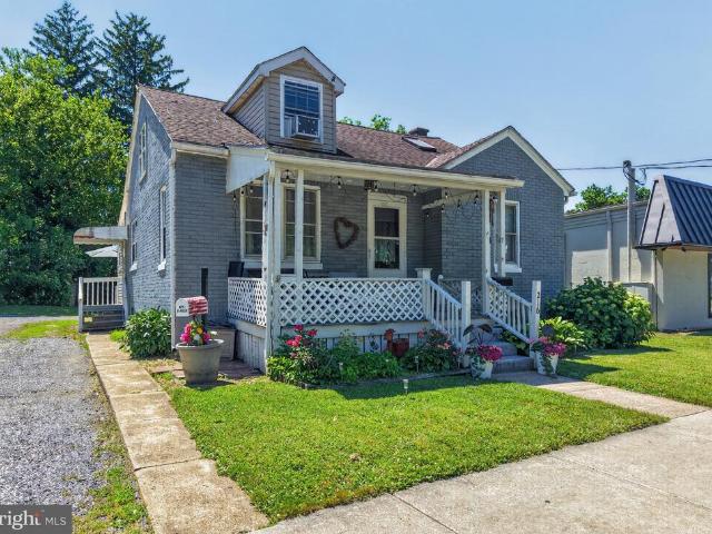 216 W Fulton Street