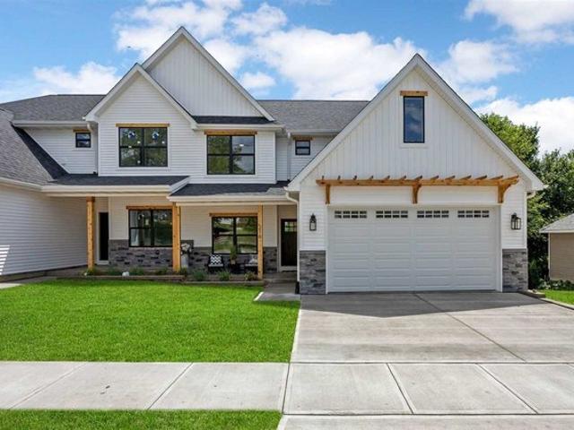 216 W Main St, West Branch, IA 52358