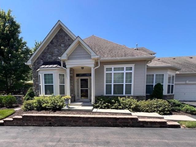 216 Willow Dr, Newtown, PA 18940
