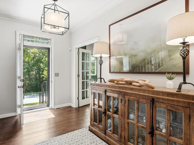 216 Winter Hill Rd