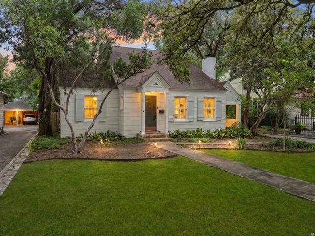 216 Tuxedo Ave, Alamo Heights, TX 78209