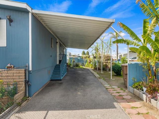 216 Vivian Lane