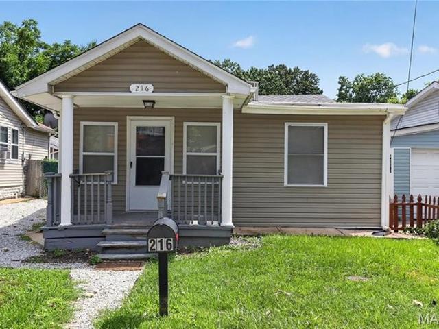 216 Viehl Ave, Saint Louis, MO 63125