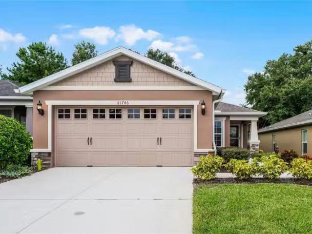 21746 BELGIAN CT, MOUNT DORA, FL 32757 Single Family Residence.