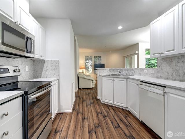 2174 Newport Way NW # 4 6
