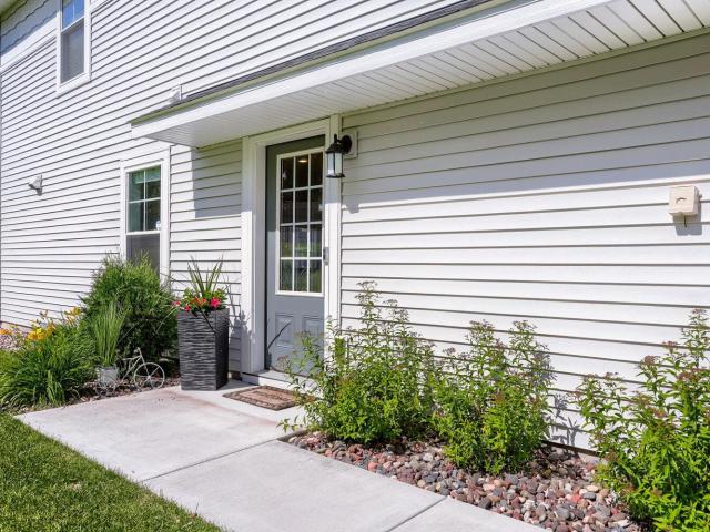 2174 Island Court
