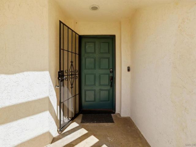 2174 Villa Sonoma Gln