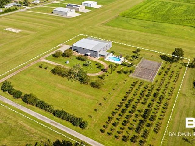 21756 Koier Rd, Robertsdale, AL 36567