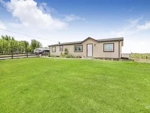 2175 S 1800 E, GOODING, ID 83330 Single Family Residence For S.