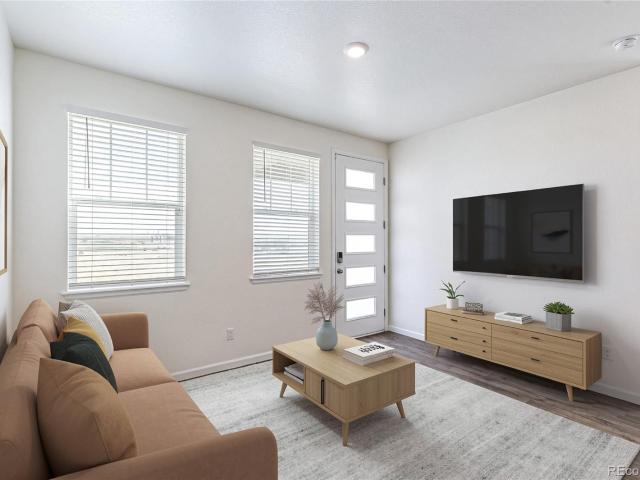 21761 E 7th Ave, Aurora, CO 80018 | MLS #1740