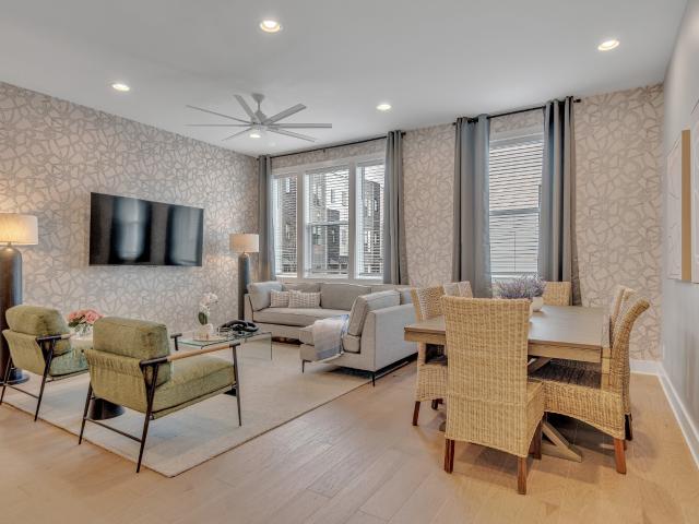 2176 Carson St # 4