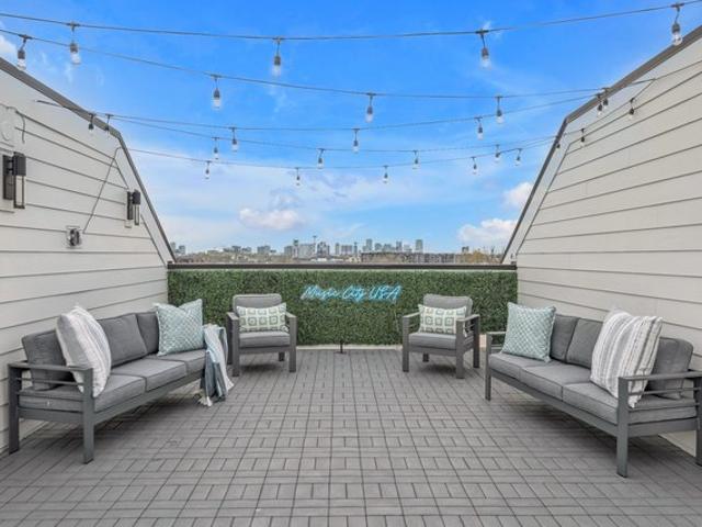 2176 Carson St Apt 4, Nashville, TN 37211