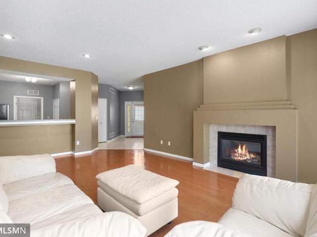 2176 Cool Stream Cir Unit 1806, Eagan, MN 55122
