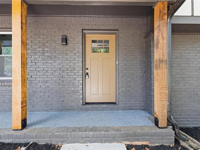 2176 Deer Trail
