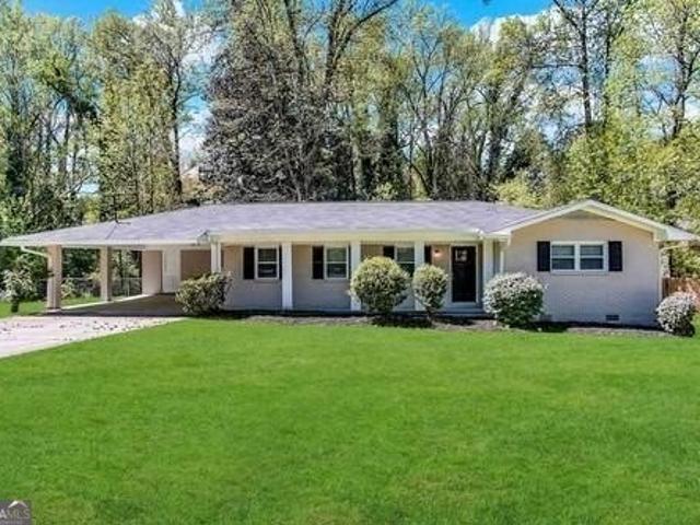 2176 Elinwood Dr, East Point, GA 30344