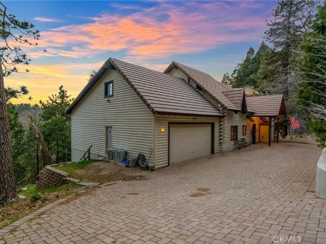 21775 Vista Road