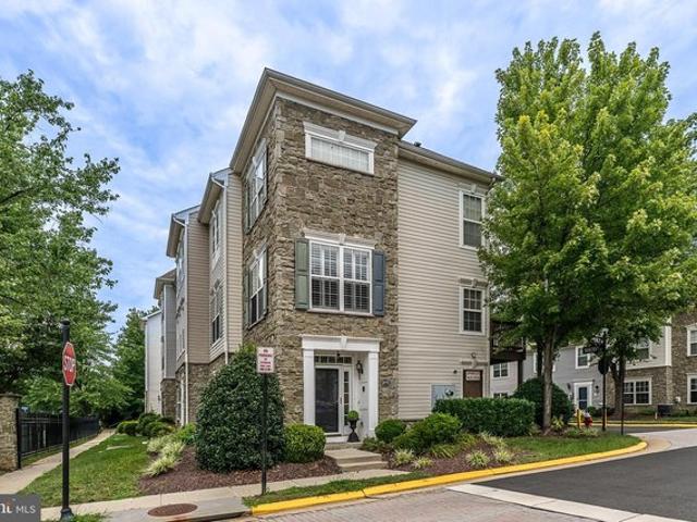 21775 Bancroft Ct, Ashburn, VA 20147