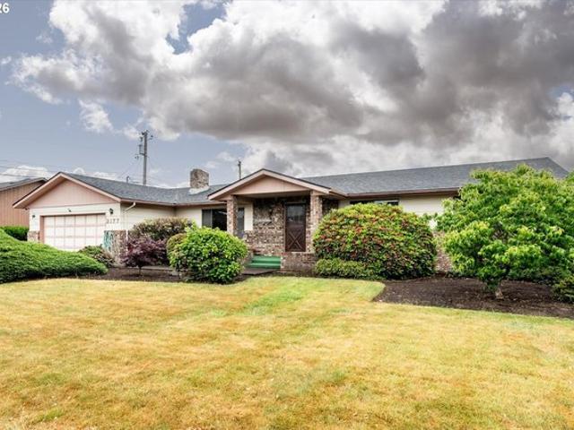 2177 Firth Ave, Springfield, OR 97477