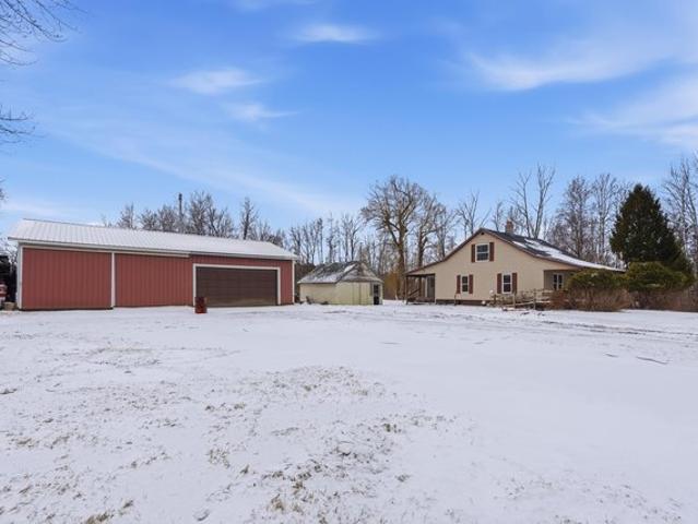 2177 W Knox Rd, Beaverton, MI 48612