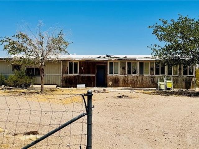2178 S Cowlic Rd, Golden Valley, AZ 86413