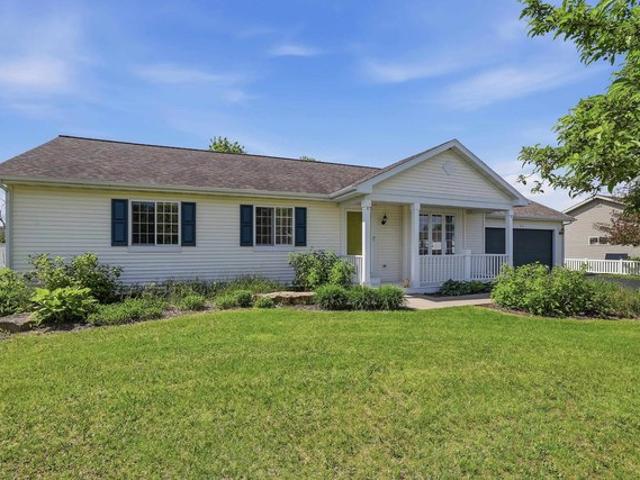2179 Kowalski Rd, Kronenwetter, WI 54455