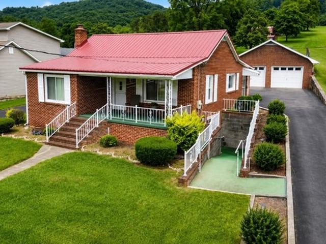 2179 S Seneca Trl, Peterstown, WV 24963