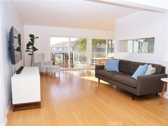 21703 Ocean Vista 201