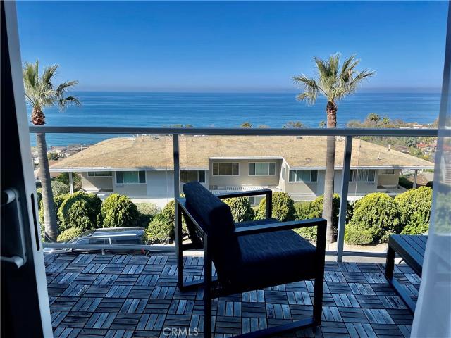 21703 Ocean Vista 303