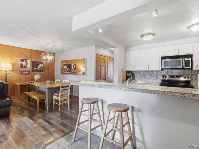 21700 US Highway 6 # 2015