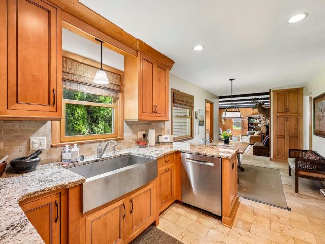 21700 Ann Rita Dr