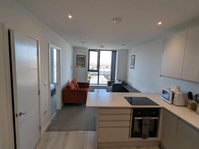 21702 Trafford Wharf, Wharf End, Trafford Park, Manchester M17, 1 bed flat to rent, £1,100 pcm | PrimeLocation