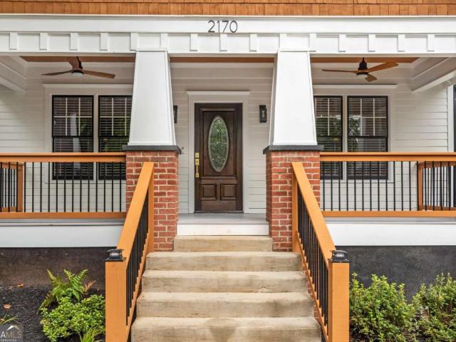 2170 Memorial Drive SE