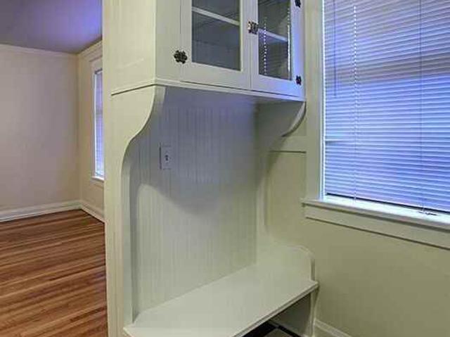 2170 NE Hancock St Studio Apartment for Rent at 2170 Ne Hancock St, Portland, OR 97212 Irvington