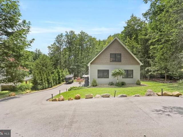 2170 Basse Terre Rd, DuBois, PA 15801