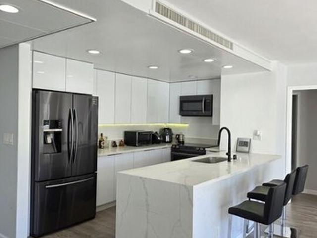 2170 Century Park E Apt 607, Los Angeles, CA 90067
