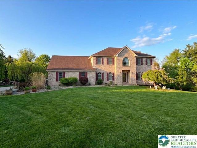 2170 Clearview Rd, Coplay, PA 18037