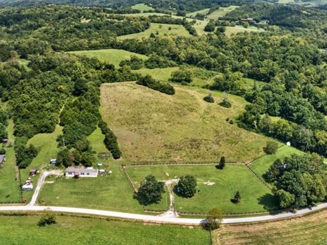 2170 Cole Rd, Winchester, KY 40391
