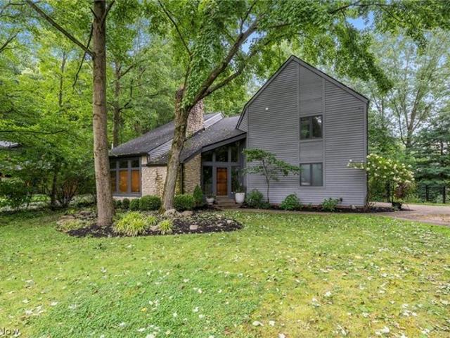 2170 Dow Dr, Akron, OH 44313