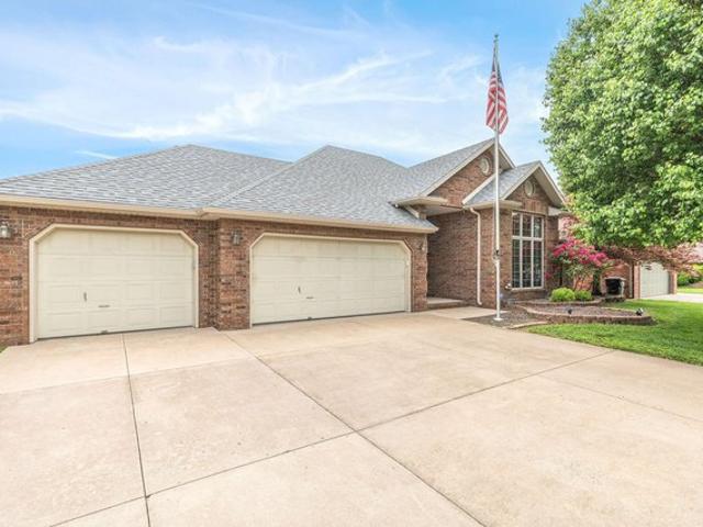2170 E Inman St, Springfield, MO 65804