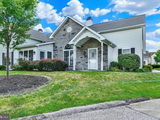 2170 Knobhill Rd, York, PA 17403